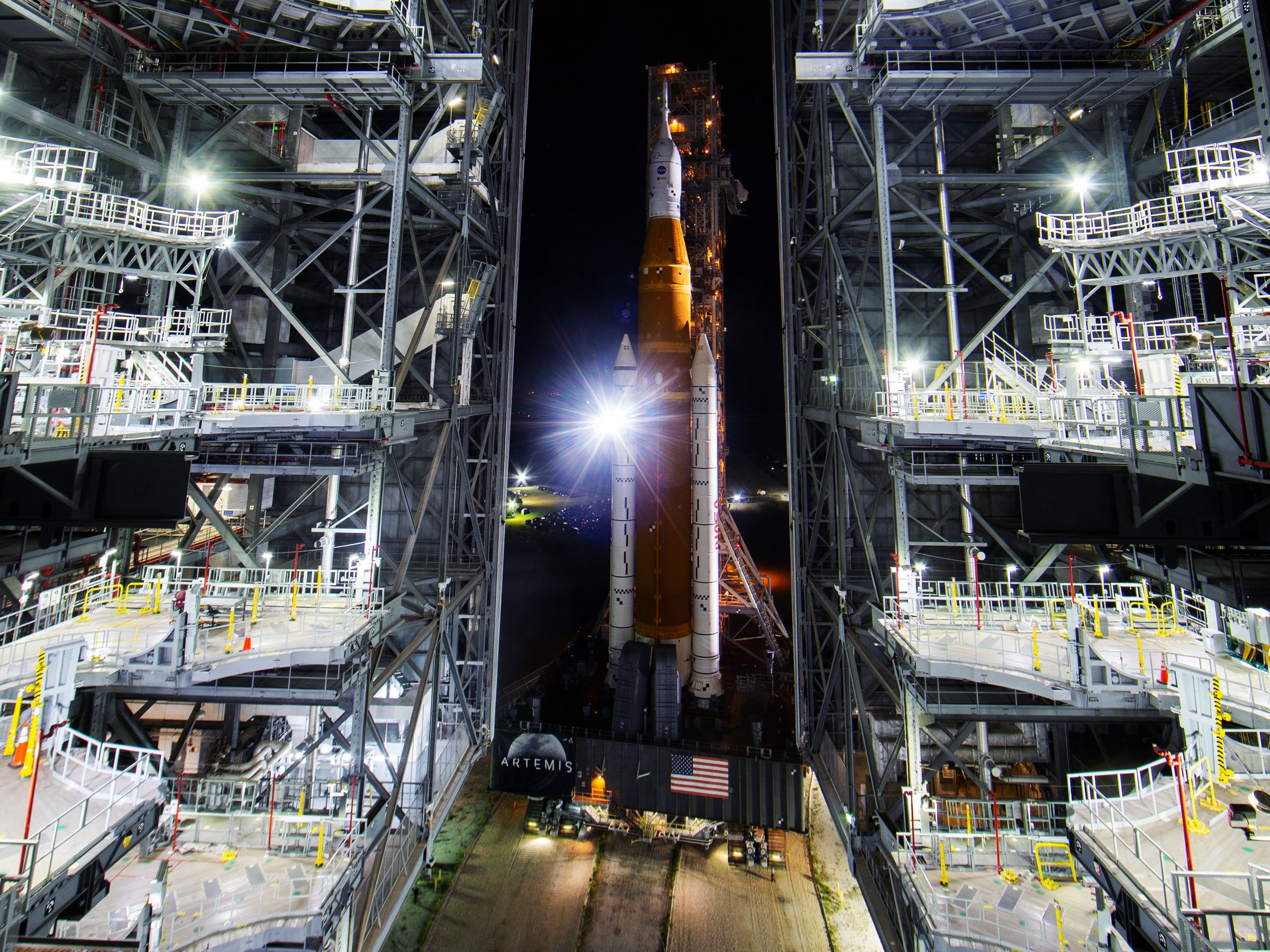 Nasa Rocket Scientists Building